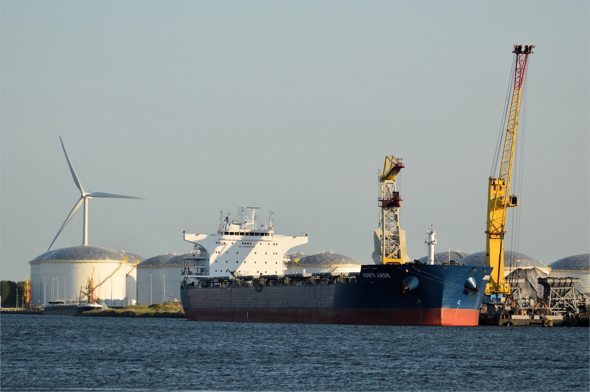 Economies of Scale in Ocean Shipping and U.S. Retailers’ Response to ...